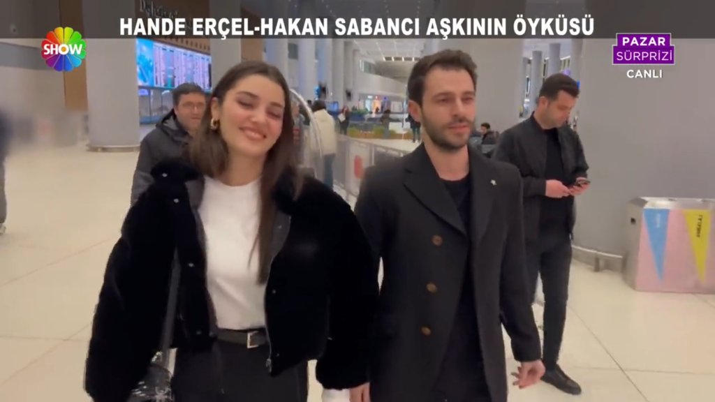 Hande Erçel ve Hakan Sabancı ilk kez görüntülendiler! - ShowTürk TV Hande Erçel ve Hakan Sabancı ilk kez görüntülendiler! - ShowTürk TV