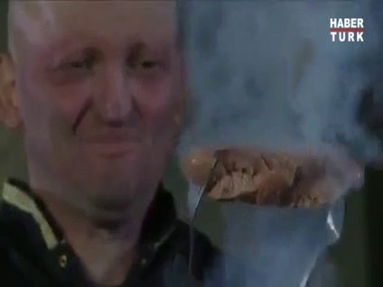 Sırbistan’ın Pozeravac şehrinde yaşayan Slavisa Pajkic yüksek voltajda ...