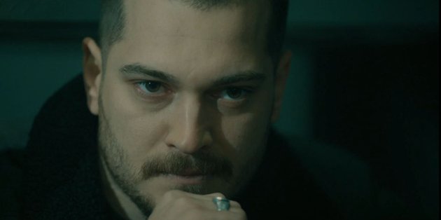 İçerde 25. Bölüm : Sarp'ın Umut'u bulmak için büyük hamlesi!