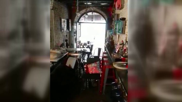 Melisa Toros'un kafesi sular altında | Video