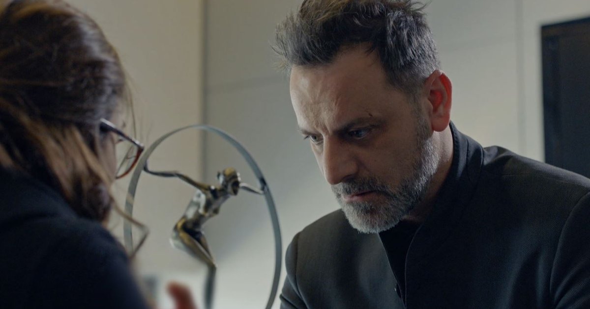 Fİ 1. Bölüm : Can Manay'ı çıldırtan soru!