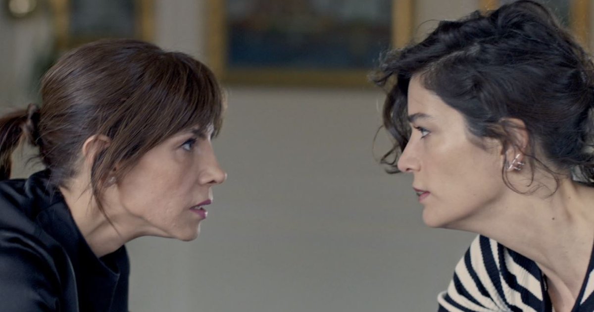 Fİ 6. Bölüm : Özge, Can Manay'ın peşini bırakmıyor!