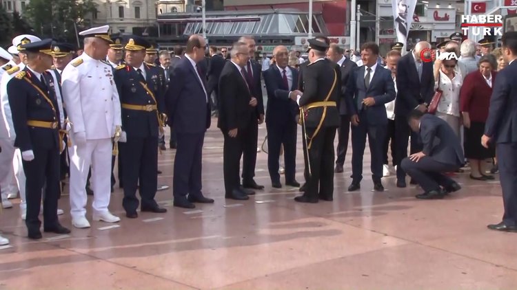 Taksim Meydanı'nda 30 Ağustos Zafer Bayramı töreni | Video
