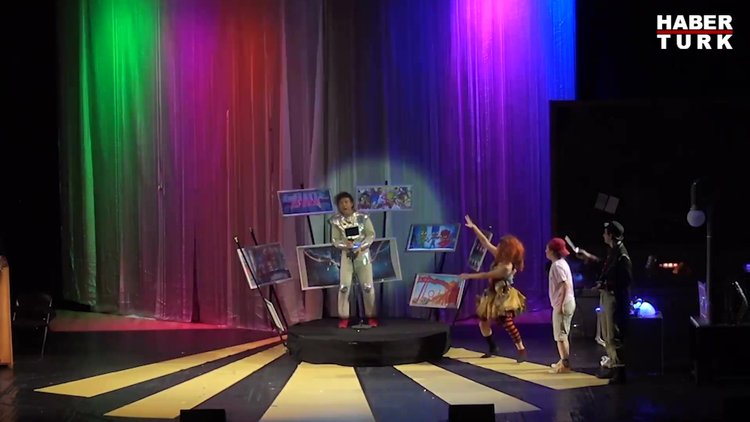 Robot Pinokyo İş Sanat'ta | Video