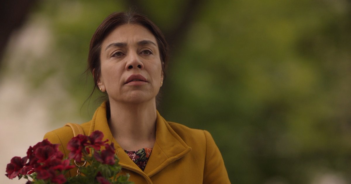 Gelsin Hayat Bildiği Gibi 39. Bölüm : Araz, annesi ve babasını uzun ...