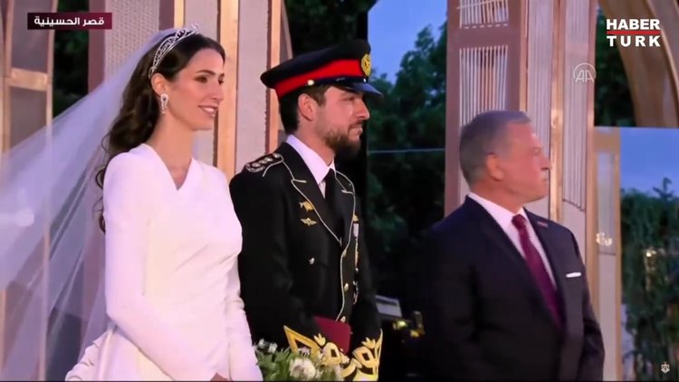 Ürdün Veliaht Prensi Hüseyin ile Suudi Arabistanlı gelin Racva Al Seyf evlendi | Video