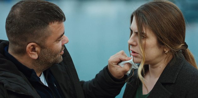 Maviye Sürgün 13. Bölüm : Salih, Hasan ve Zehra için buluşma ayarlıyor!