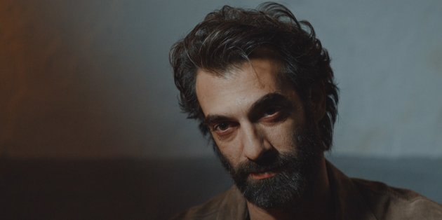 Kara 1. Bölüm : 'Hırsız nedir?'