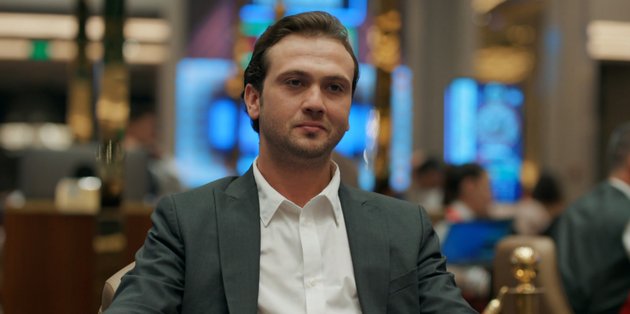 Deha 1. Bölüm : Devran ve İskender yıllar sonra karşı karşıya!